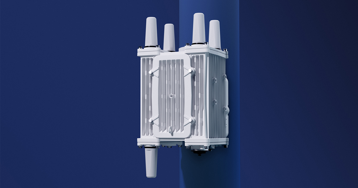 Catalyst IR8100 Heavy Duty Series Routers - Cisco